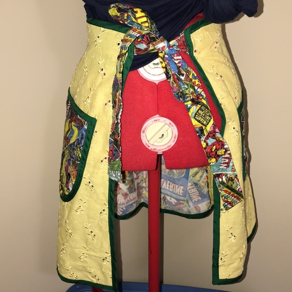 Jenna Shively A&I | Kitchen | Vintage Avengers Comic Apron | Poshmark